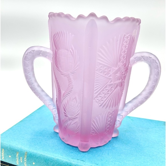 LG Wright | Accents | Vtg Lg Wright Glass Higbee Frosted Pink Paneled ...